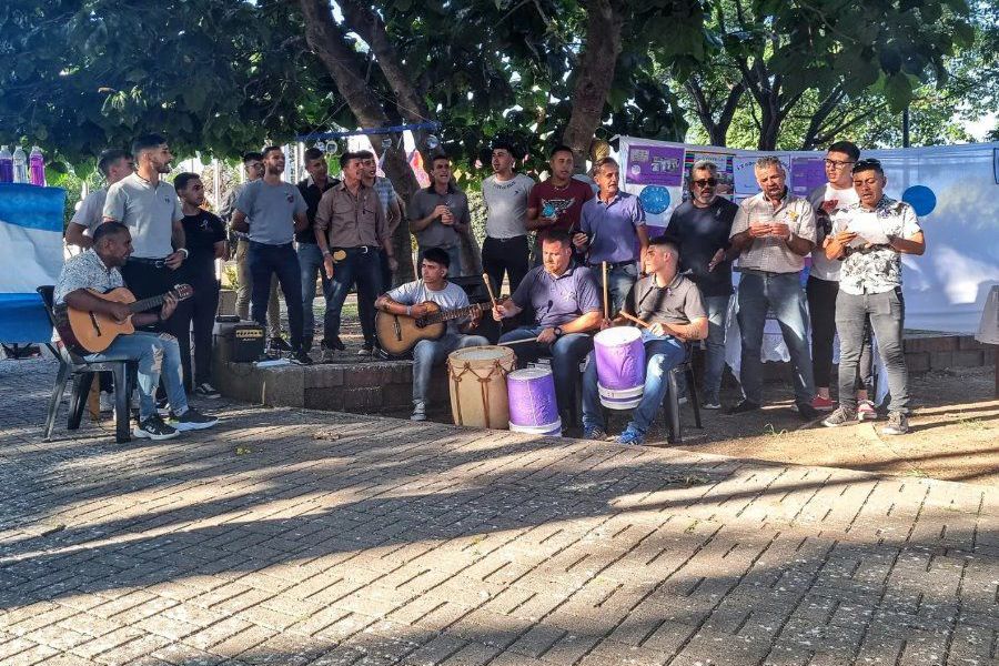 Despedida de año del CAEBA N° 180 y N° 310 | FM Spacio 98.1 - Franck ...