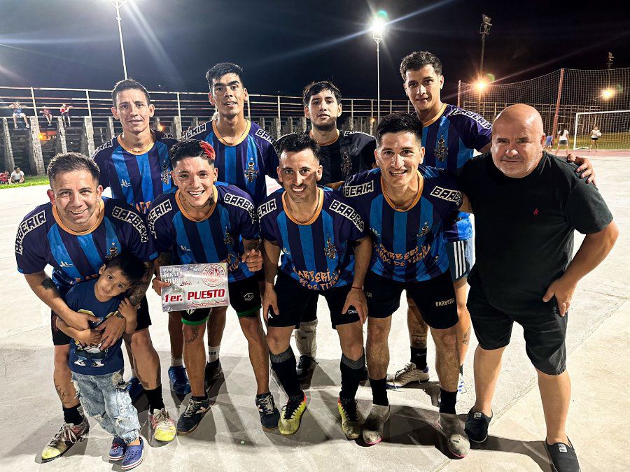 Futsal del «Tino» campeón en Mitre | FM Spacio 98.1 - Franck - Santa Fe ...